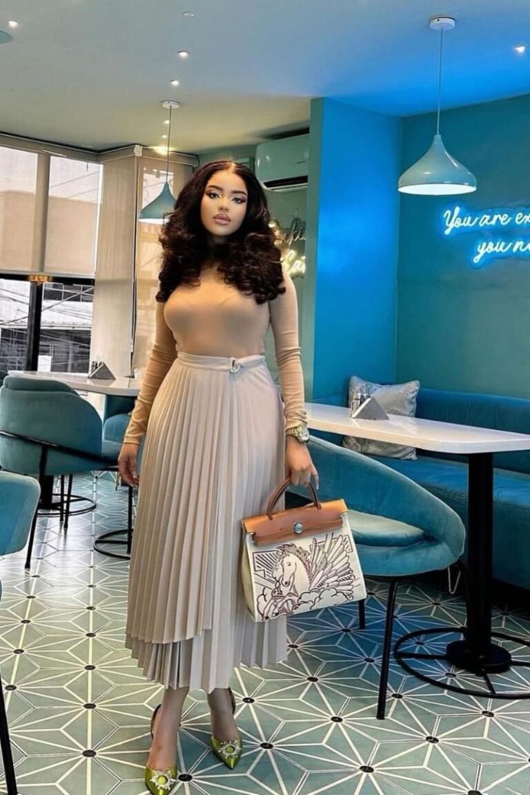50+ Elegant and Stylish Church Outfits for Women - Black Girl Aesthetics